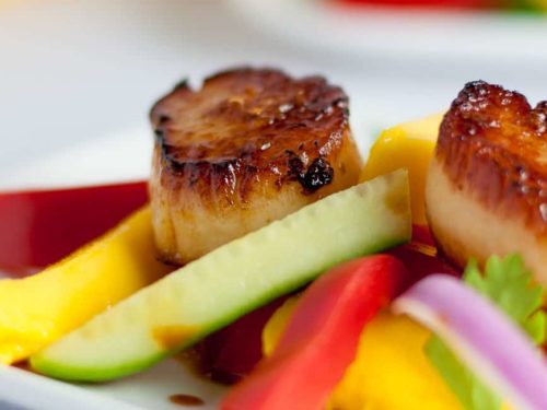 Seared Scallops with Mango Salad - Flavour and Savour